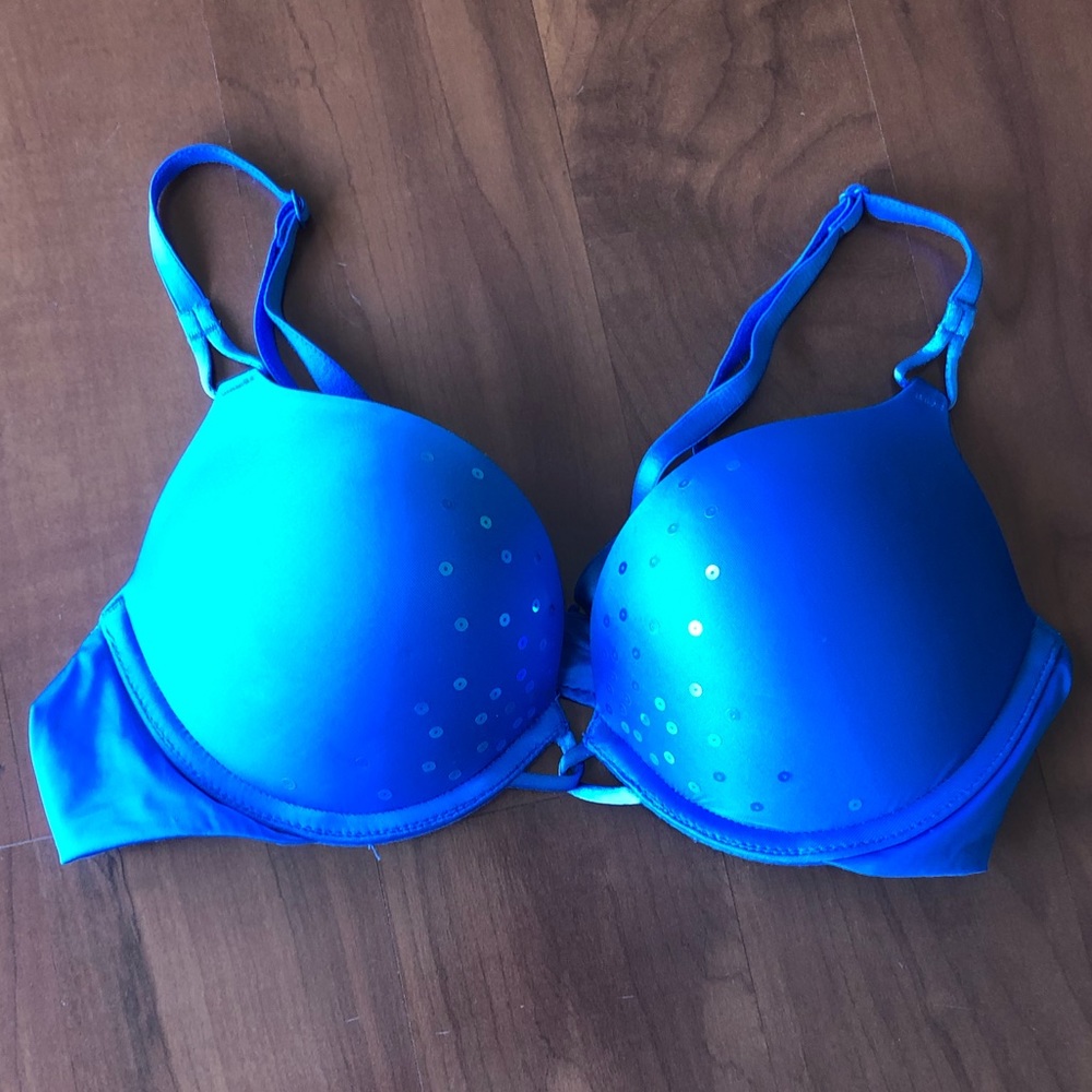 Victoria’s Secret Miraculous Plunge Bra - Gem